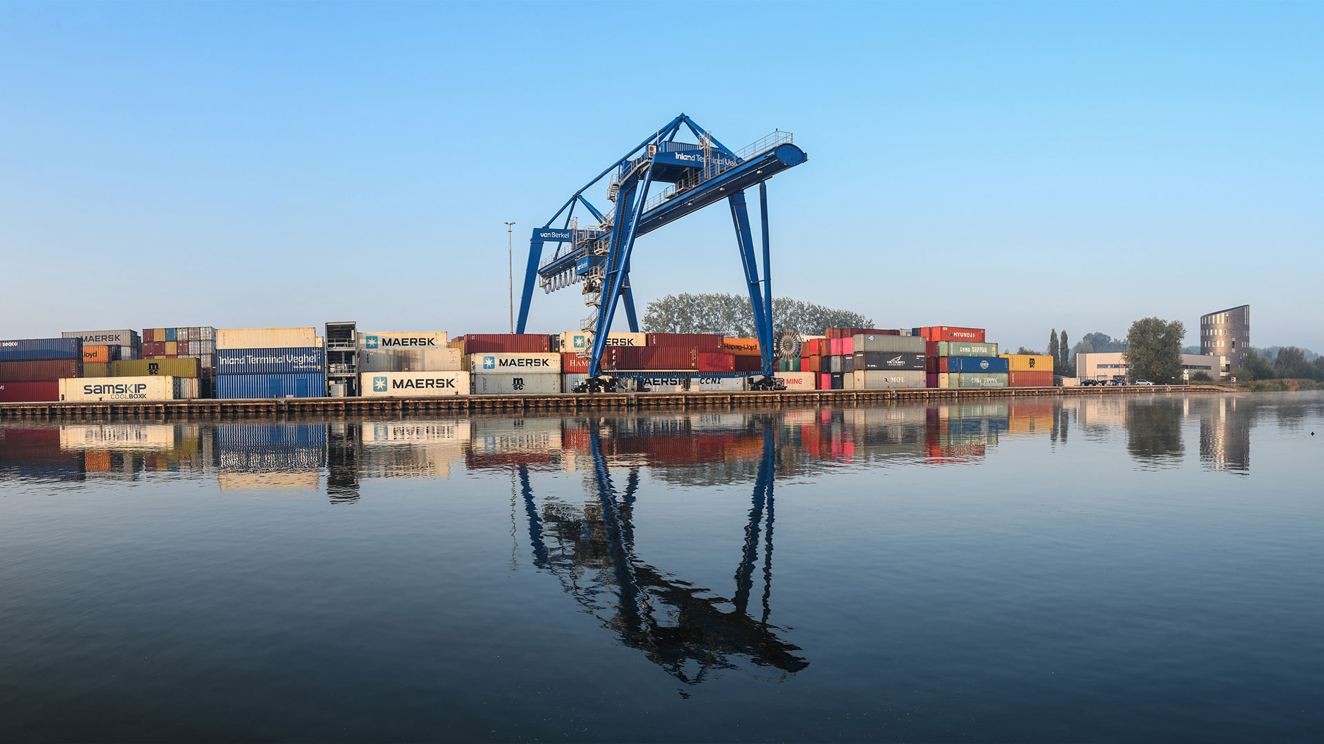 Netherlands Pavilion - Van Berkel Logistics